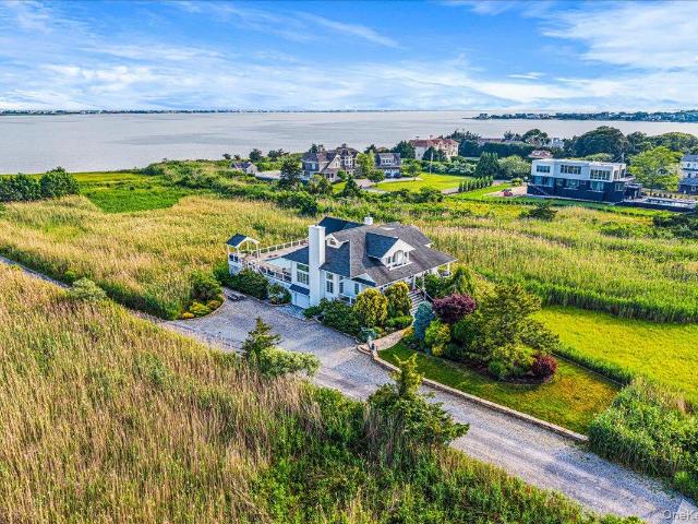 13 Bay Meadow