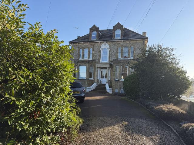 13 Bayham Road, Sevenoaks TN13, 1 bed flat to rent, £1,400 pcm | PrimeLocation