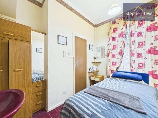 13 bed property for sale