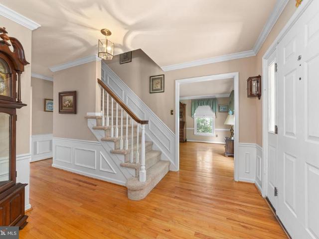 13 Bedford Lane