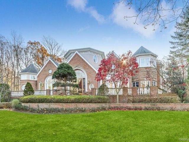 13 bedroom, Monsey NY 10952 101749386