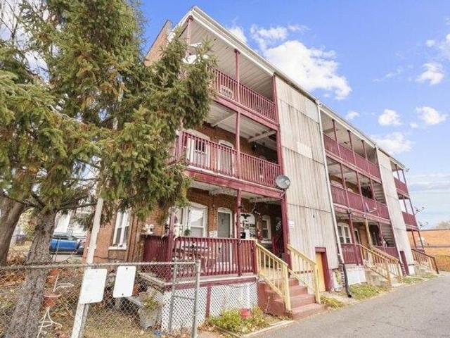 13 bedroom, New Britain CT 06051 102761774