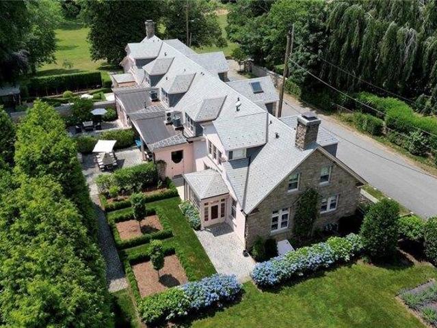 13 bedroom, Newport RI 02840 104189497
