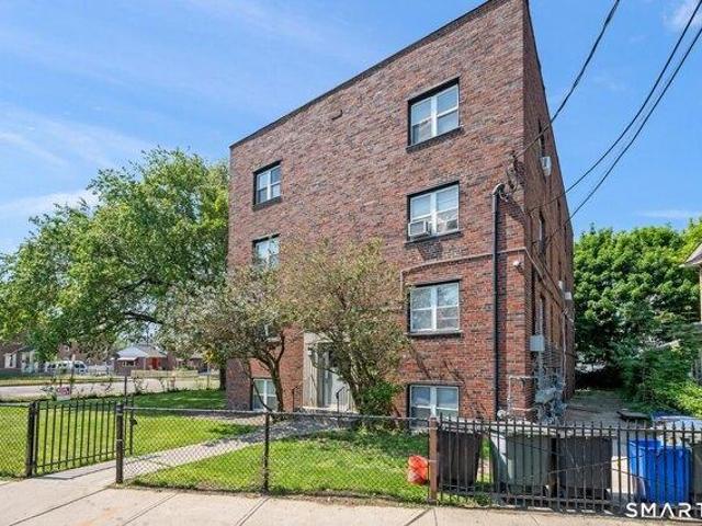 13 bedroom, Bridgeport CT 06606 103072664