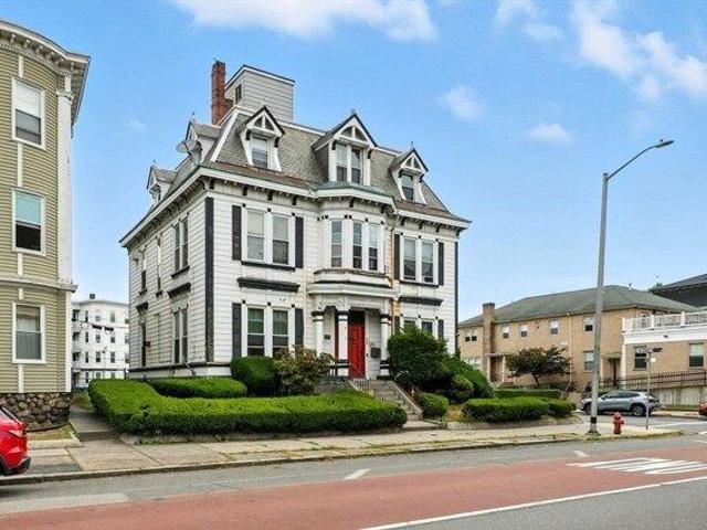 13 bedroom, Lynn MA 01902 103020282