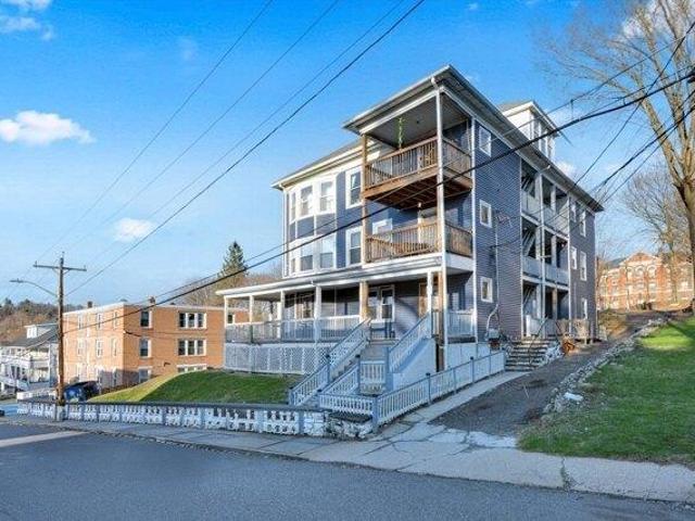 13 bedroom, Southbridge MA 01550 104901238