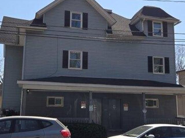 13 bedroom, Waterbury CT 06710 104791629