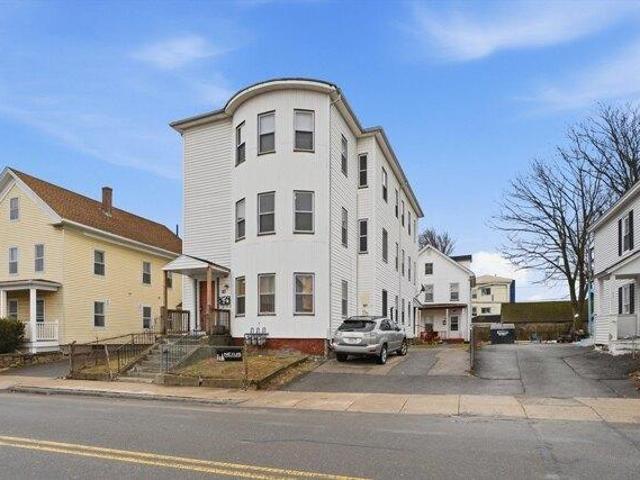 13 bedroom, Worcester MA 01603 LS103019633