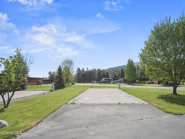 13 Bogie Ln, Blanchard, ID 83804