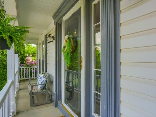 13 Bradley Ct