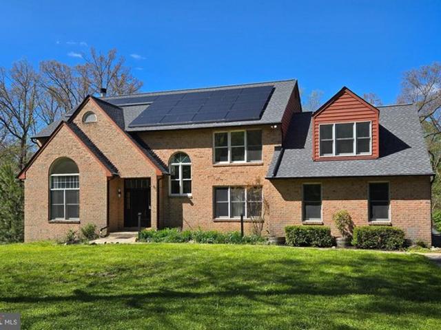 13 Brian Daniel Ct, Reisterstown, MD 21136