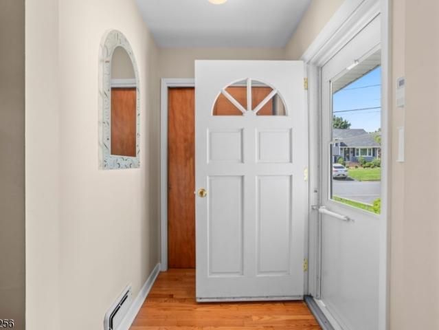 13 Briarwood Dr