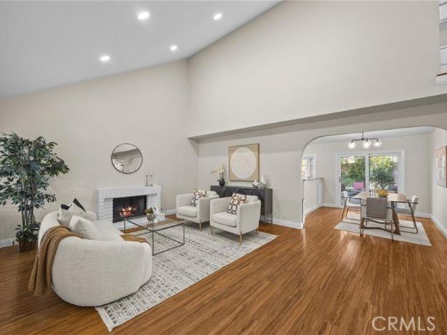 13 Carson, Irvine, CA 92620