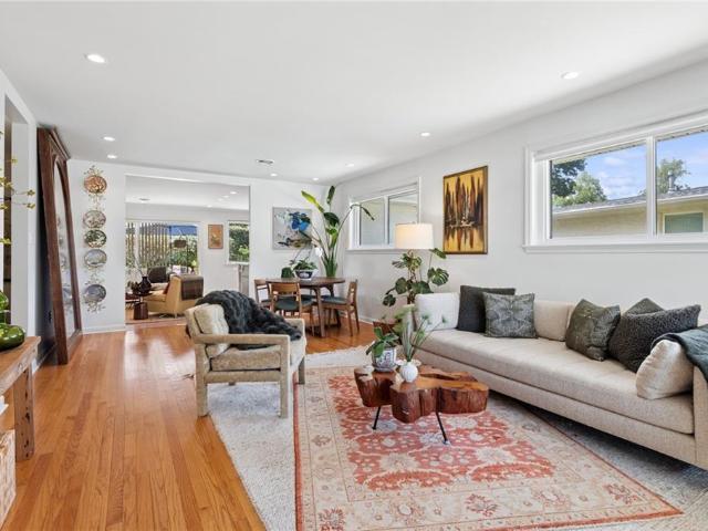 13 Central Drive