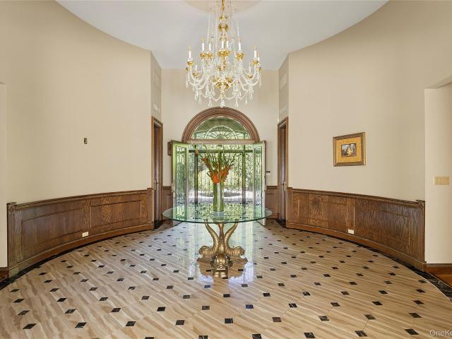 13 Chanticlare Drive