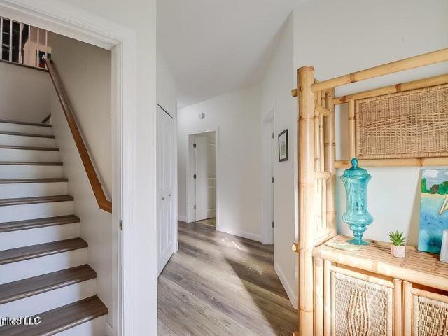13 Chantilly Terrace
