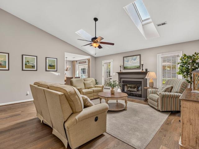 13 Chinaberry Lane