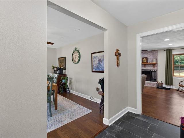 13 Crescent DR