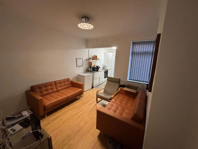 13 Curzon Street 2 ROOMS REMAININGLoughborough