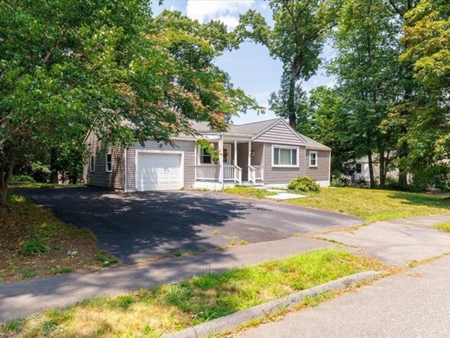 13 Curley Dr, Hudson, MA 01749
