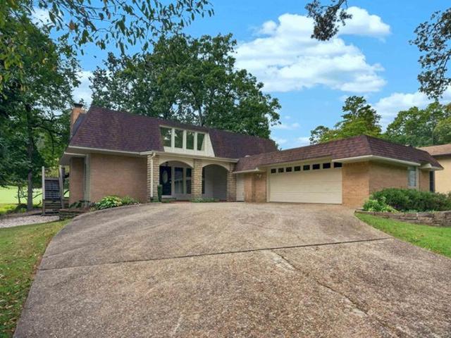 13 Durango Way, Hot Springs Village, AR 71909