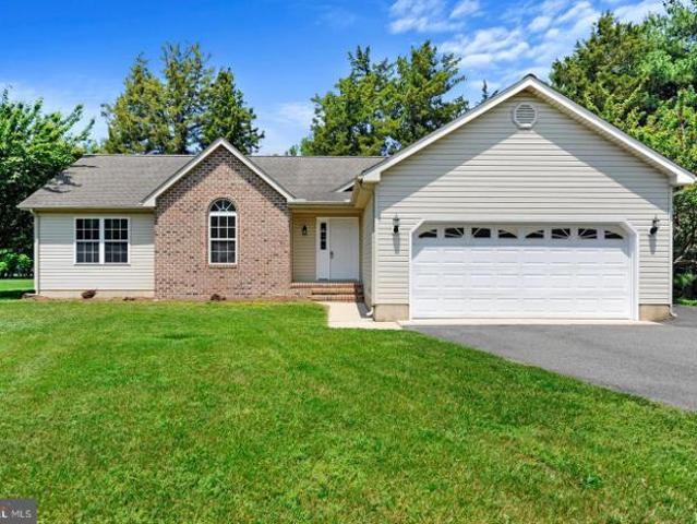 13 E Huntington Cir, Dover, DE 19904