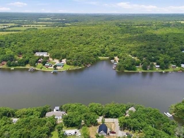 13 E Lakeview Rd, Mapleton, KS 66754