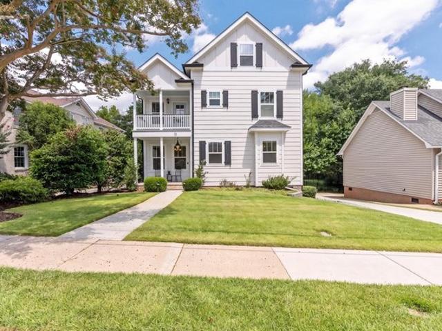 13 E Talullah Dr, Greenville, SC 29605