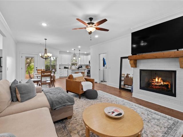 13 Eastleigh Circle