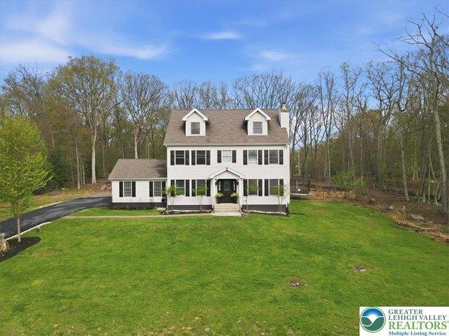 13 Eastridge Ln, Middle Smithfield Township, PA 18302