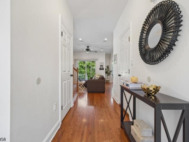13 Edgar St