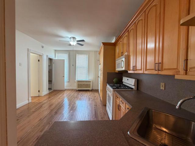 13 Elizabeth St # 1