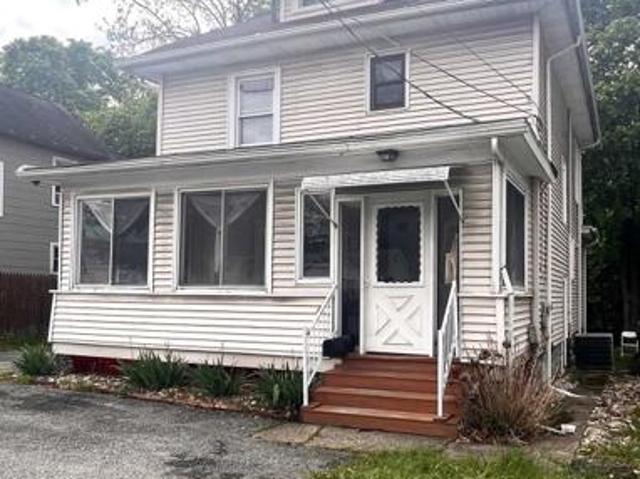 13 Fairmont Ave, Poughkeepsie Twp, NY 12603