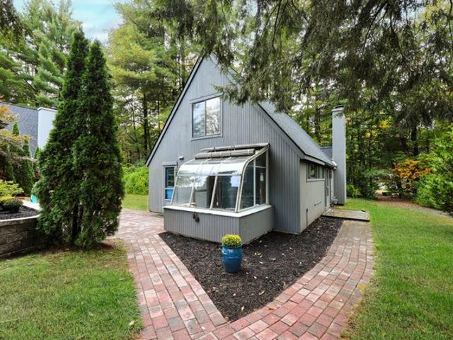 13 Finch Run Unit 13, Avon, CT 06001