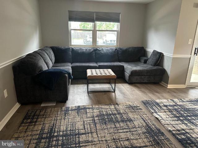 13 Florence Tollgate