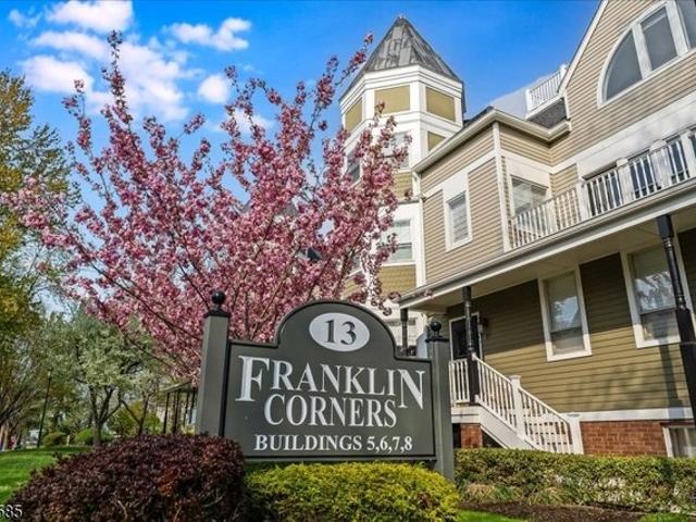 13 Franklin Pl Unit 6D, Morristown, NJ 07960