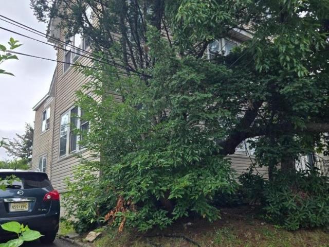 13 Fuller Pl