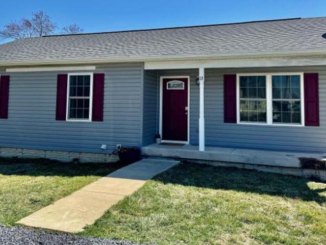 13 Furley Dr, Bunker Hill, WV 25413