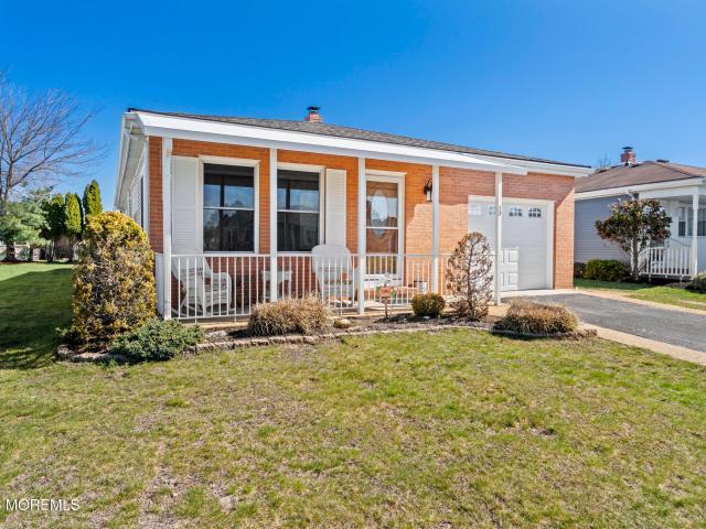 13 Greenville Ct, Toms River, NJ 08757 | MLS #22610 | Compass