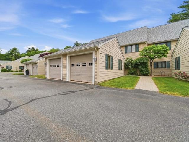 13 Hampton Towne Ests, Hampton, NH 03842