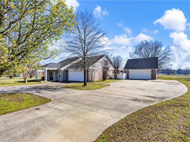 13 Hickory Lane