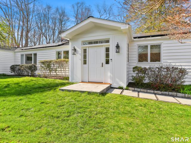 13 Highland Rd, Westport, CT 06880 | MLS #24160 | Compass