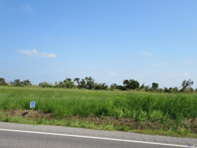 13 Highway 1, Grand Isle, LA 70358 | MLS #BY166824 | Compass