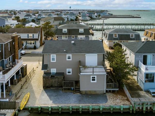 13 Hodgson Ln, Long Beach Township, NJ 08008