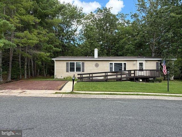 13 Holly Ct, Mays Landing, NJ 08330