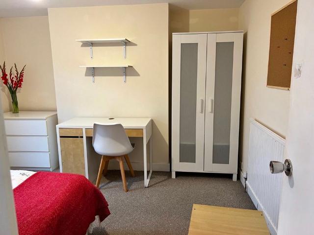13 James Street, Oxford OX4 1ET