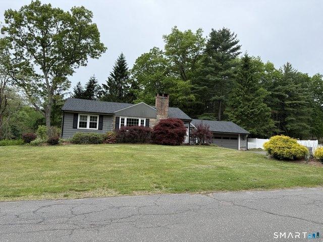 13 Jackson St, Avon, CT 06001