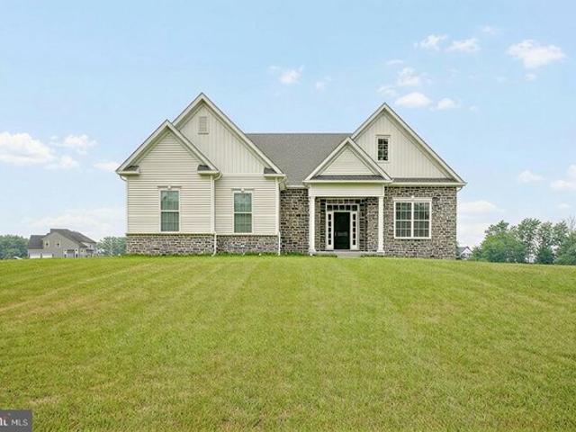 13 Katie Dr, Pedricktown, NJ 08067