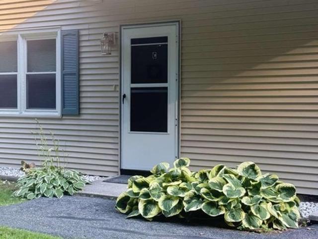 13 Kimberly Dr Apt C, Essex, VT 05452