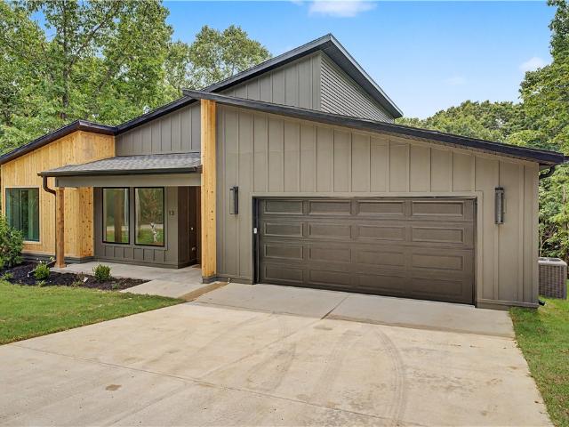 13 Kinloch Drive